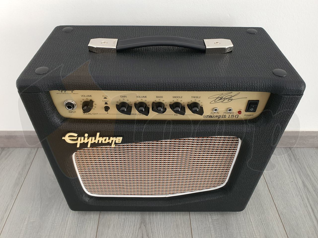 Epiphone Snakepit 15G pojačalo za gitaru