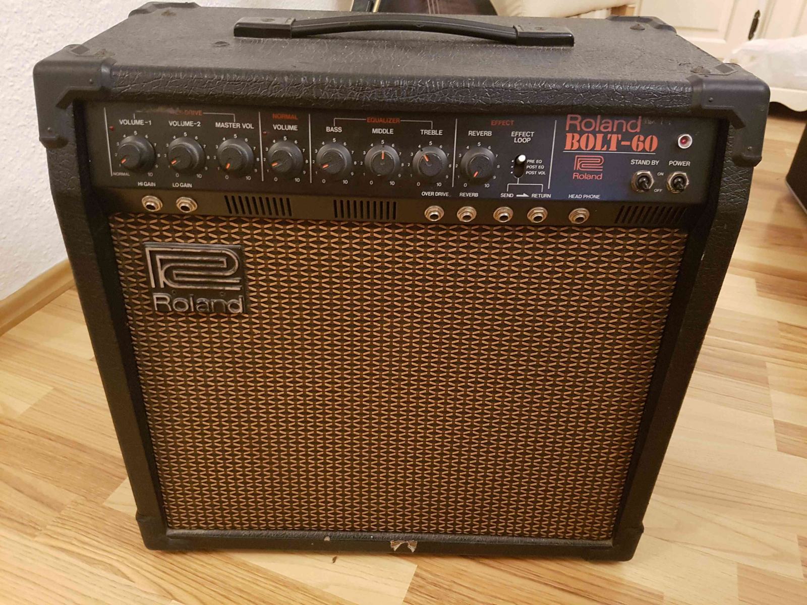 Gitarsko pojačalo Roland Bolt 60