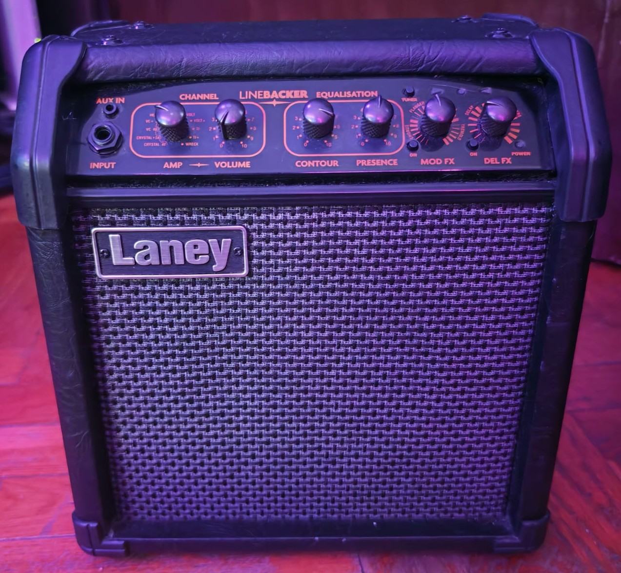Laney Linebacker 5 gitarsko pojačalo