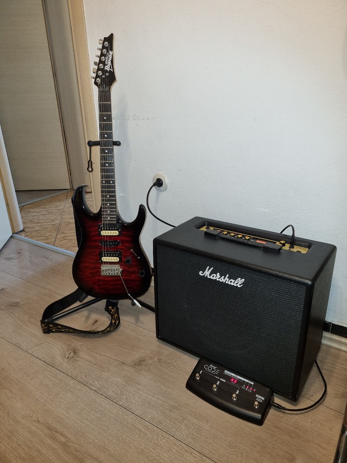 Marshall Code 50 pojačalo+footswitch