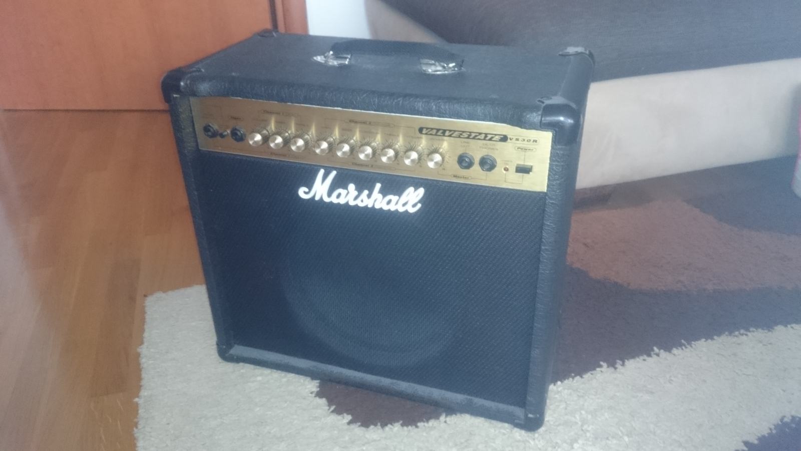 P: Marshall VS30R