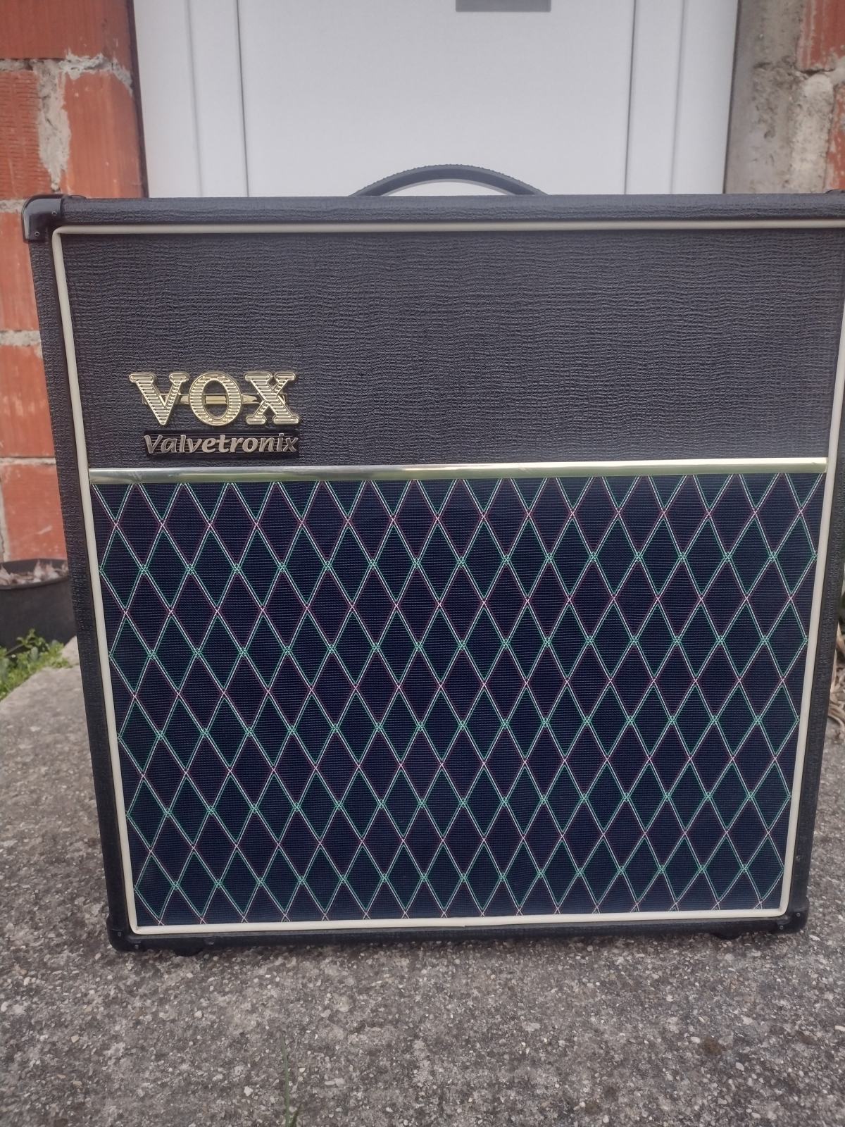 Vox ad 60vt valvetronix