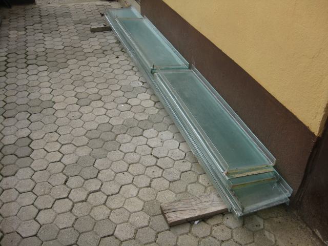 Kopelit staklo