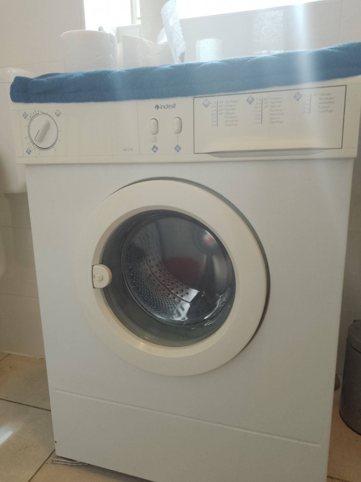 Poklanja se perilica rublja