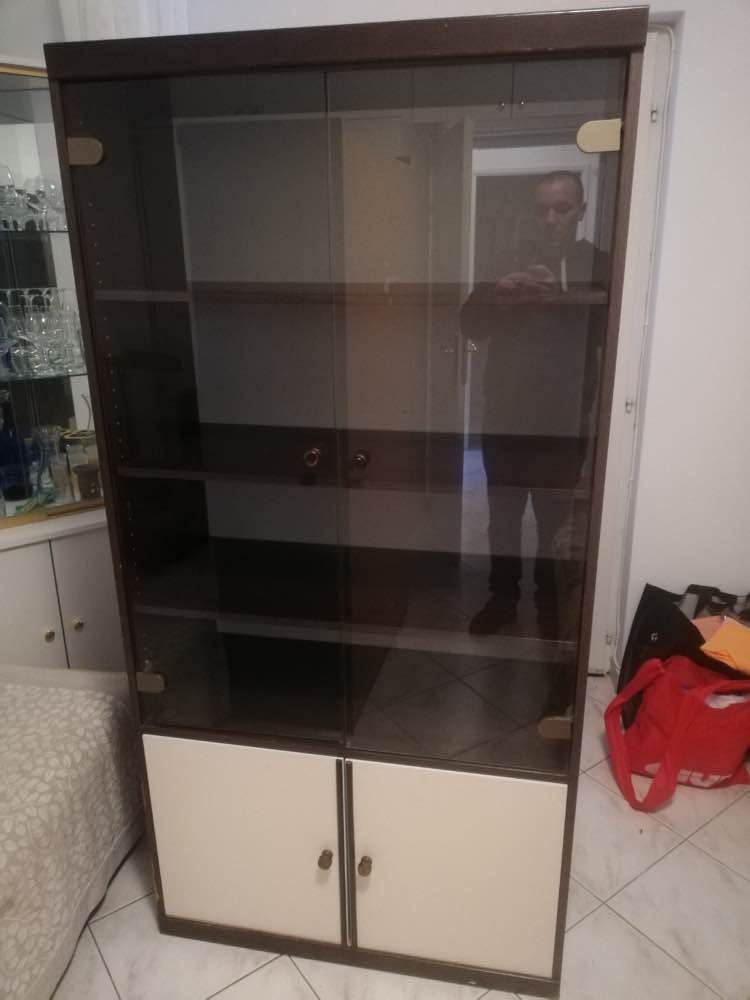 Poklanjam dva ormara u super stanju