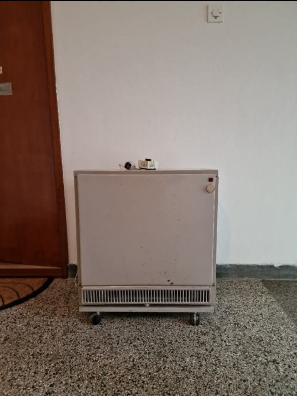 Termo peć 2 kW poklanjam