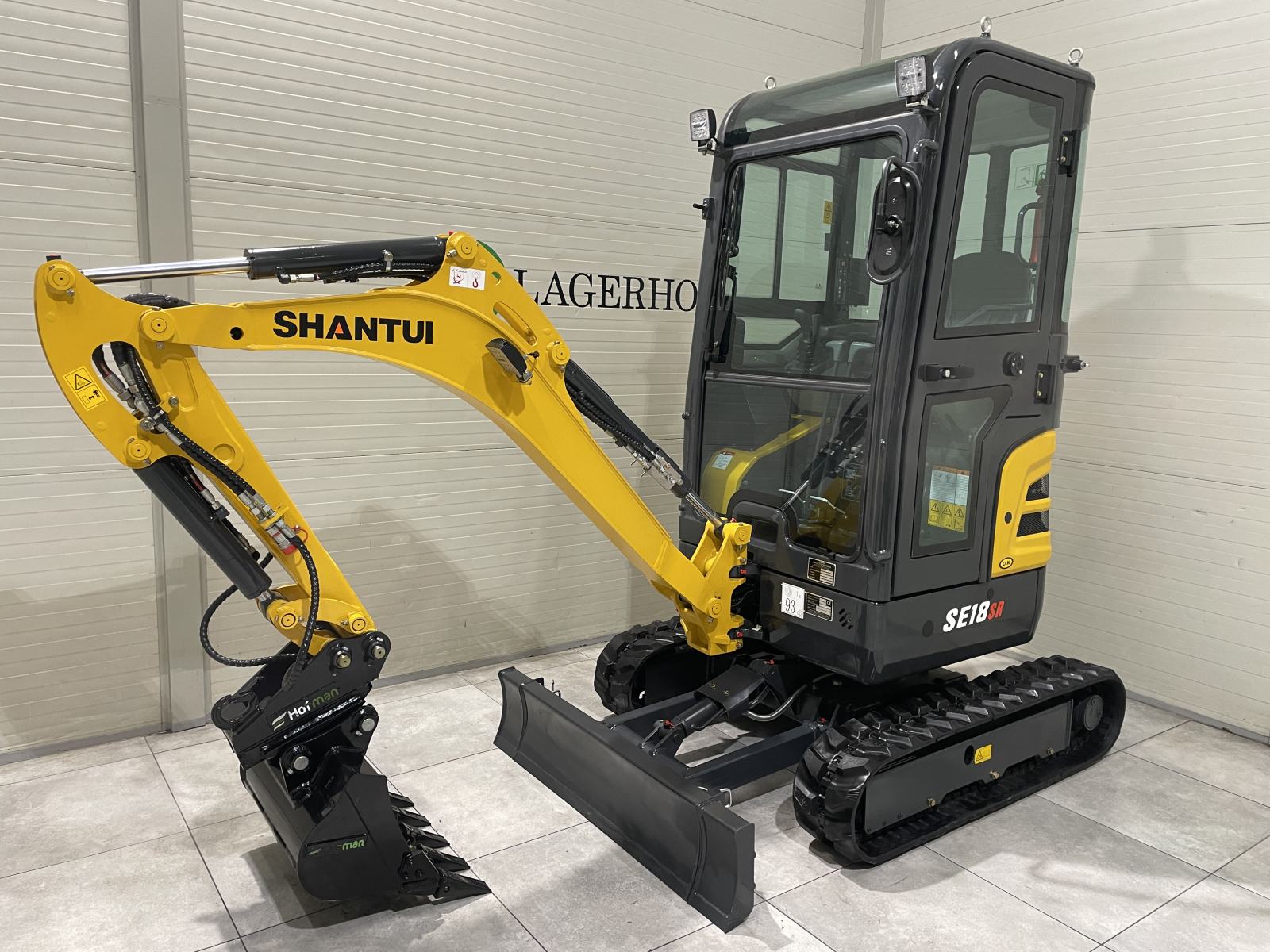 Bager SHANTUI SE18SR CAB-GARANCIJA 2 GODINE/5000 H