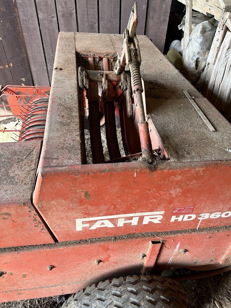 Balirka za kockaste bale