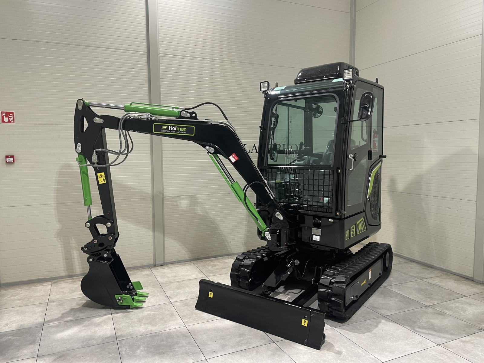 Mini bager Hofman SUKI SK28 CAB-Kubota motor