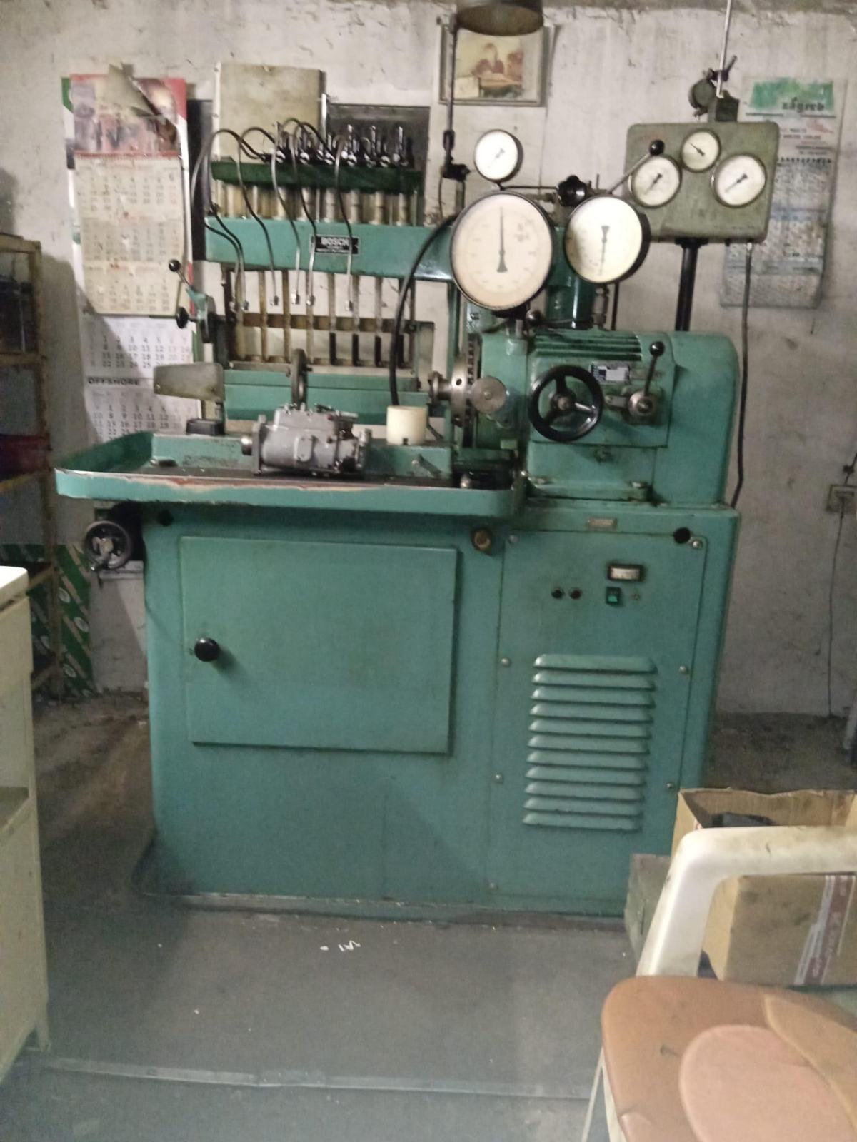 Stroj za popravak bosch pumpi za traktore