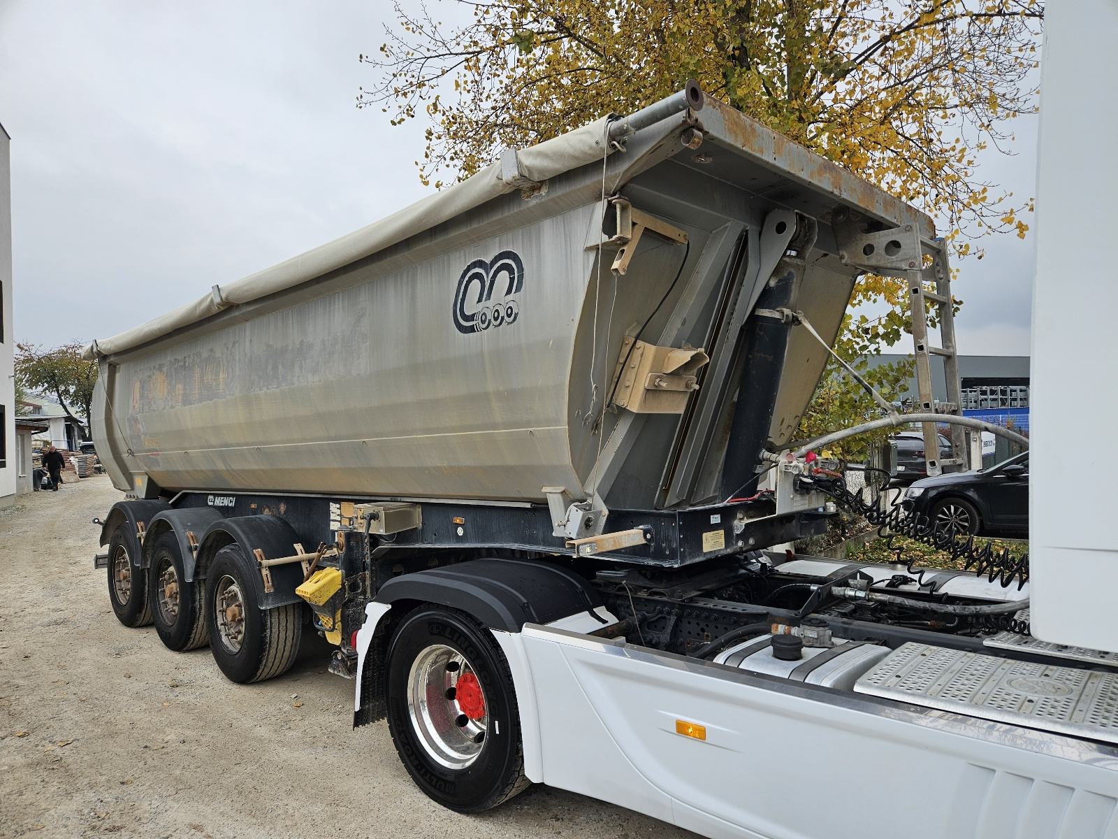 Menci,28m3,registrirana., 2006 god.