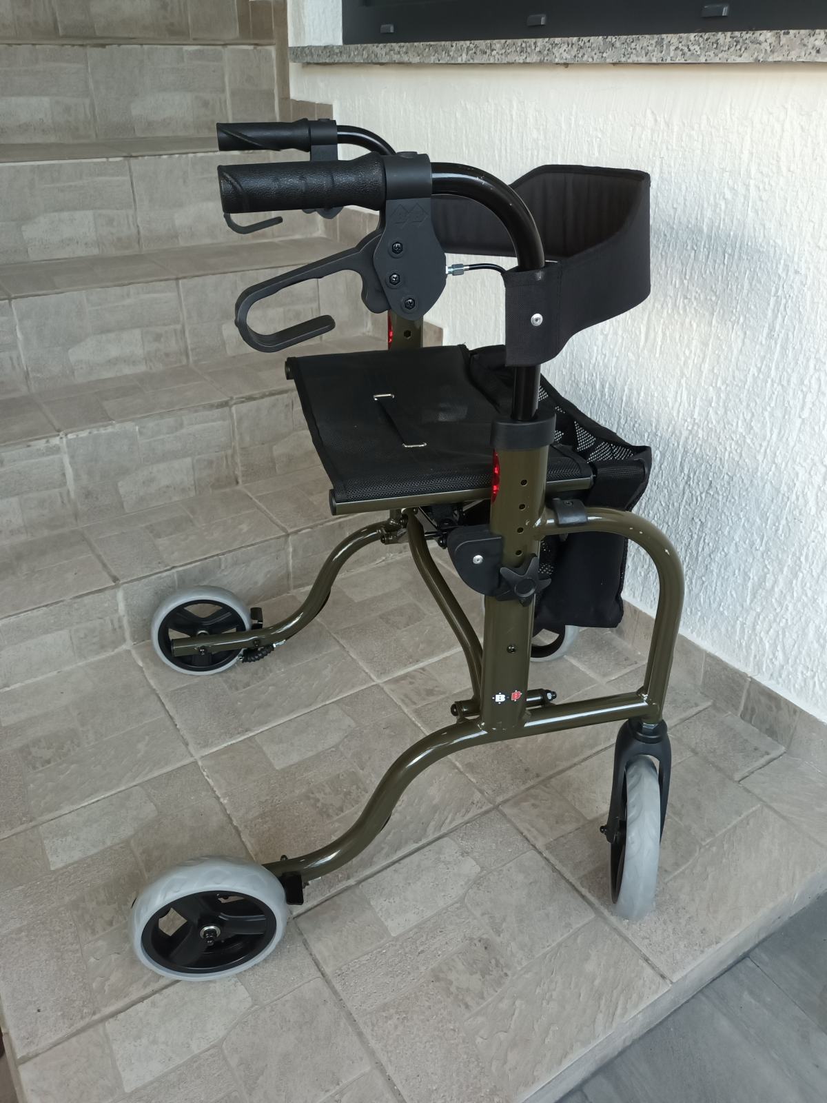 Hodalica za starije osobe