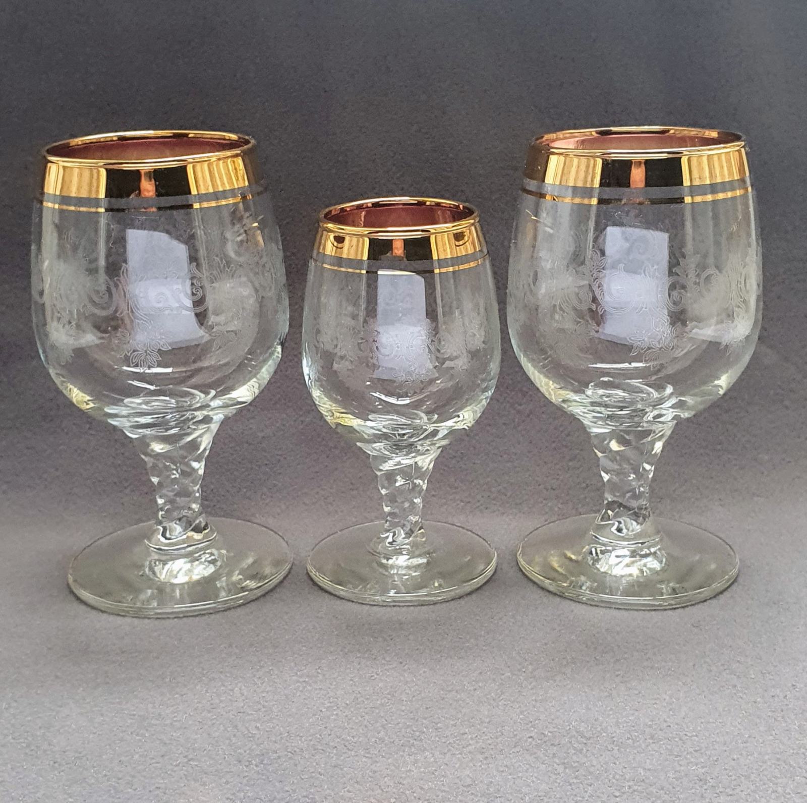 ČAŠE 6+6 SA ZLATNIM RUBOM GRAVIRANE RUČNO