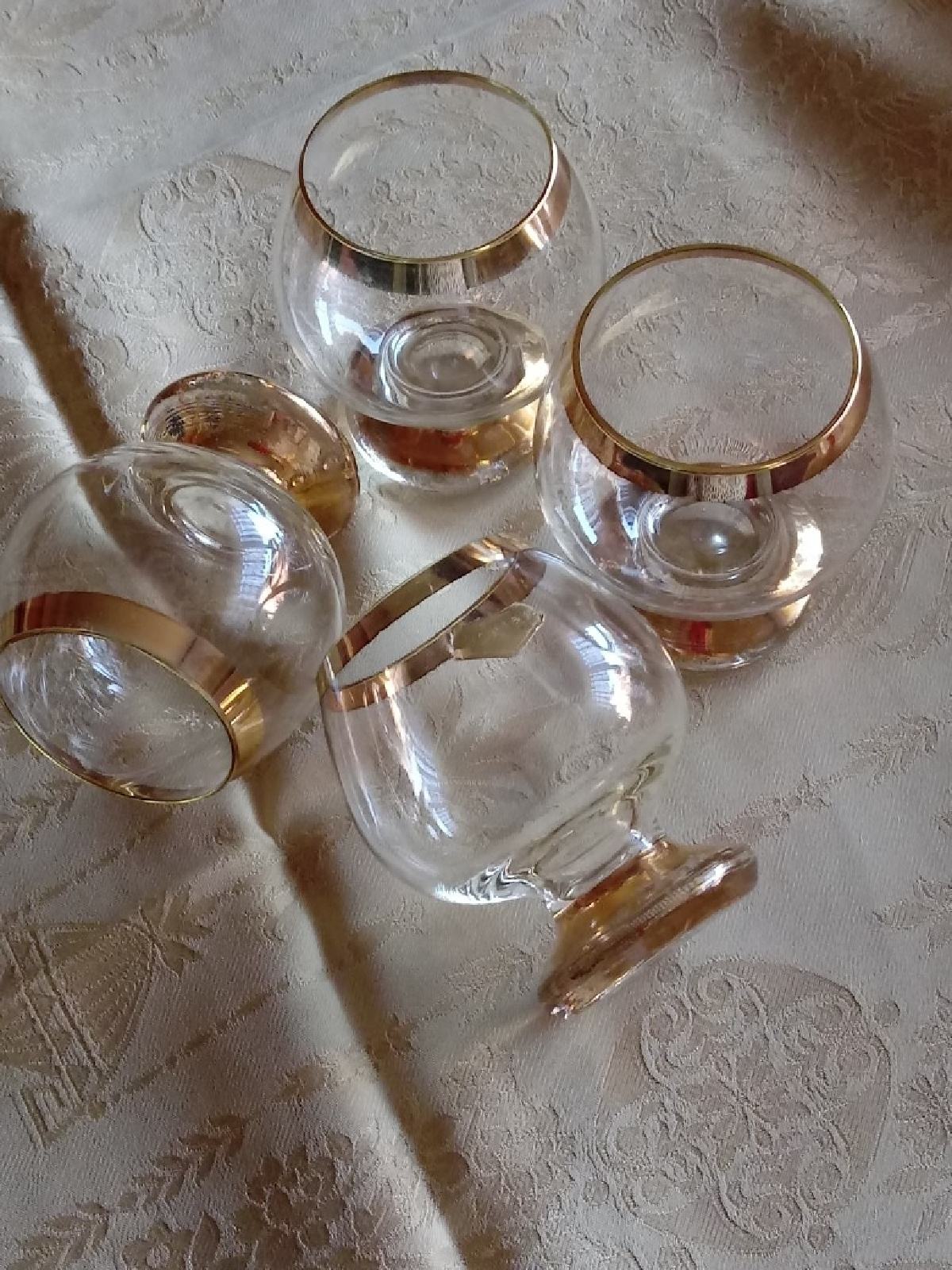 kompleti unikatnih rucno radenih čaša