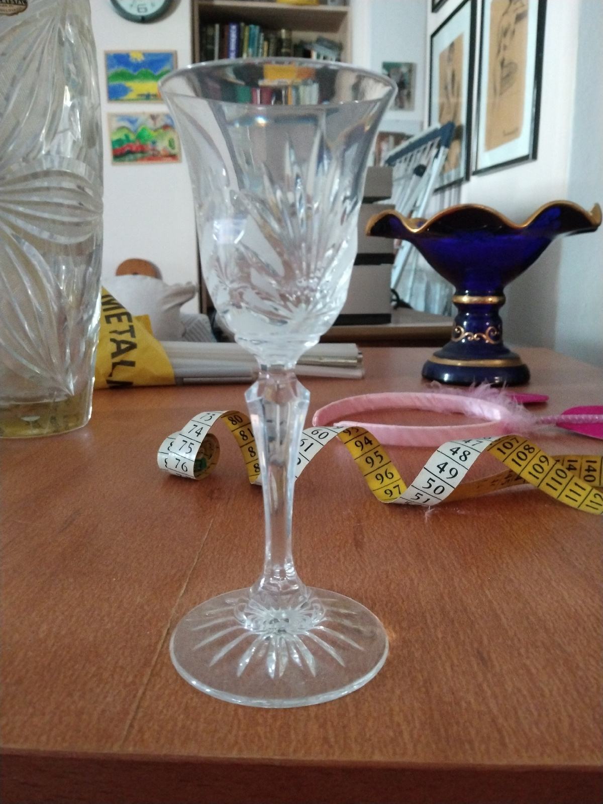 Kristalne case za liker