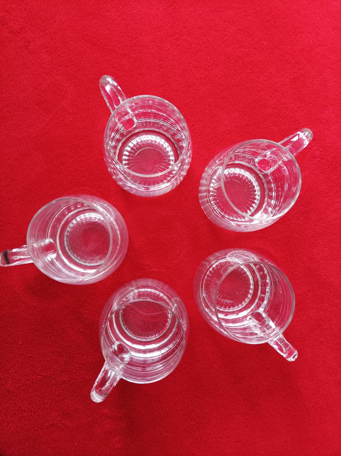 KRISTALNE KRIGLE ZA PIVO