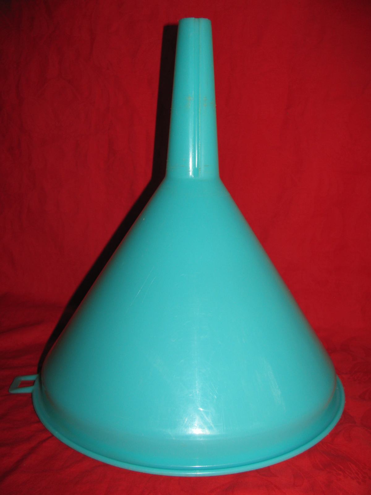 Lijevak VELIKI - Promjer-27 cm. SAND