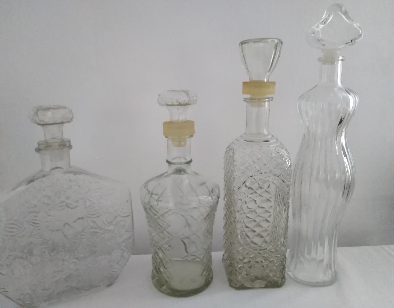 Staklene boce za rakiju ili žestoko piće