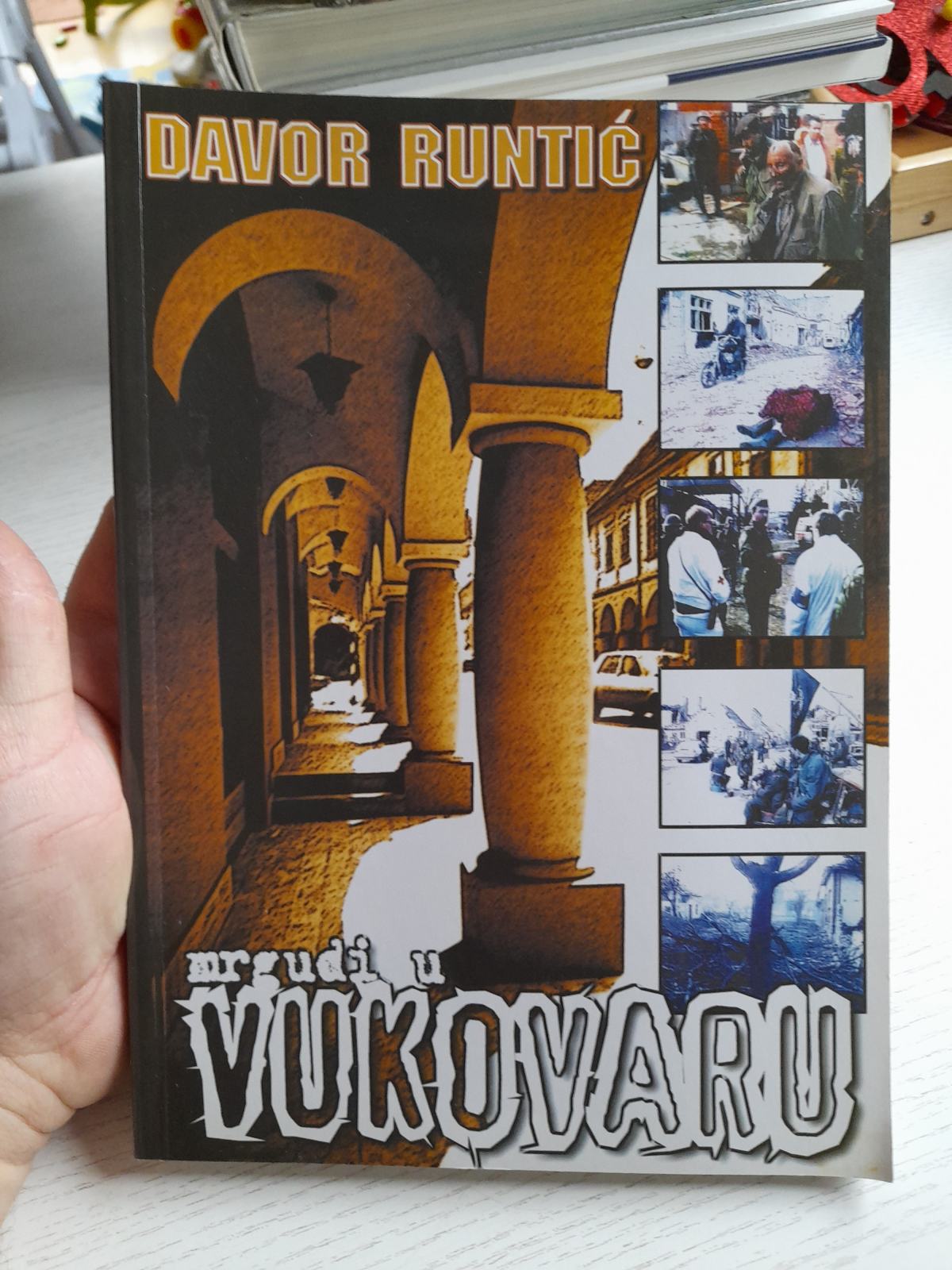 Davor Runtić-Mrgudi u Vukovaru (1999.)