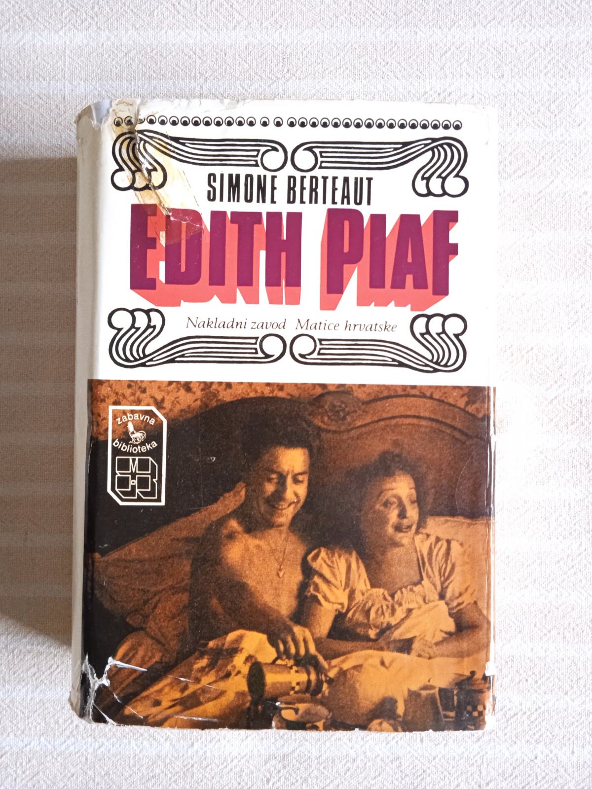 Simone Berteaut EDITH PIAF, Zabavna biblioteka,1973 g.