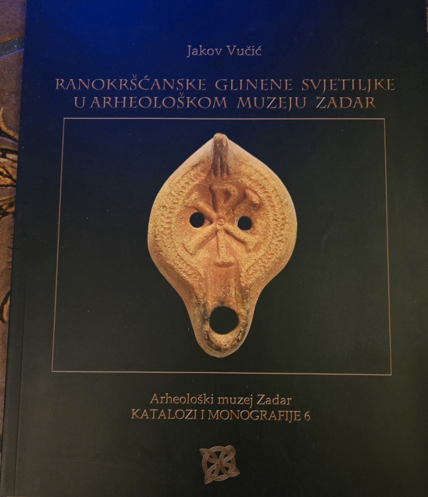 Ranokršćanke glinene svjetiljke u Arheološkom muzeju Zadar/Jakov Vučić