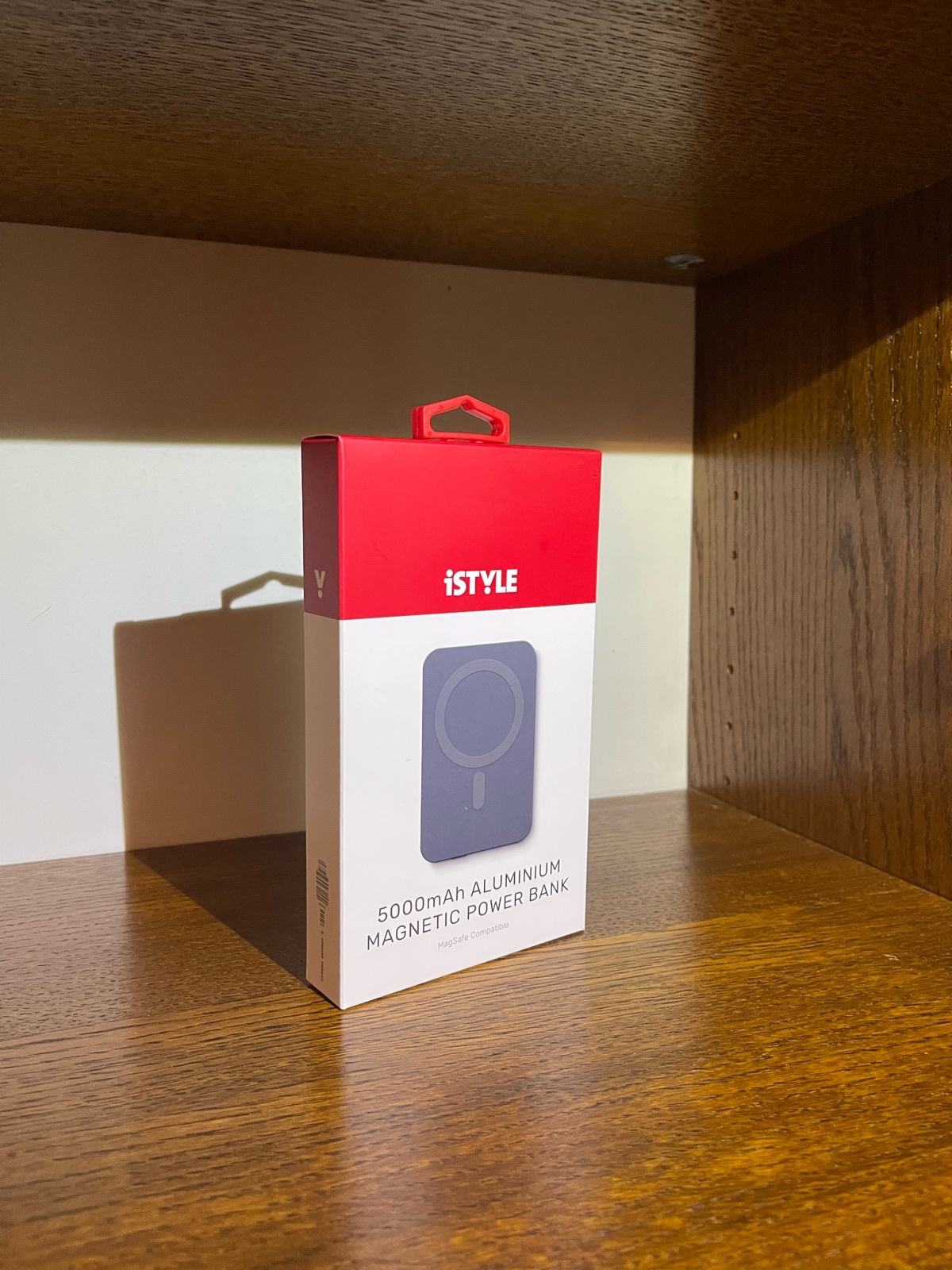 iSTYLE MagSafe Wireless Power Bank (5000mAh ) - Space Gray