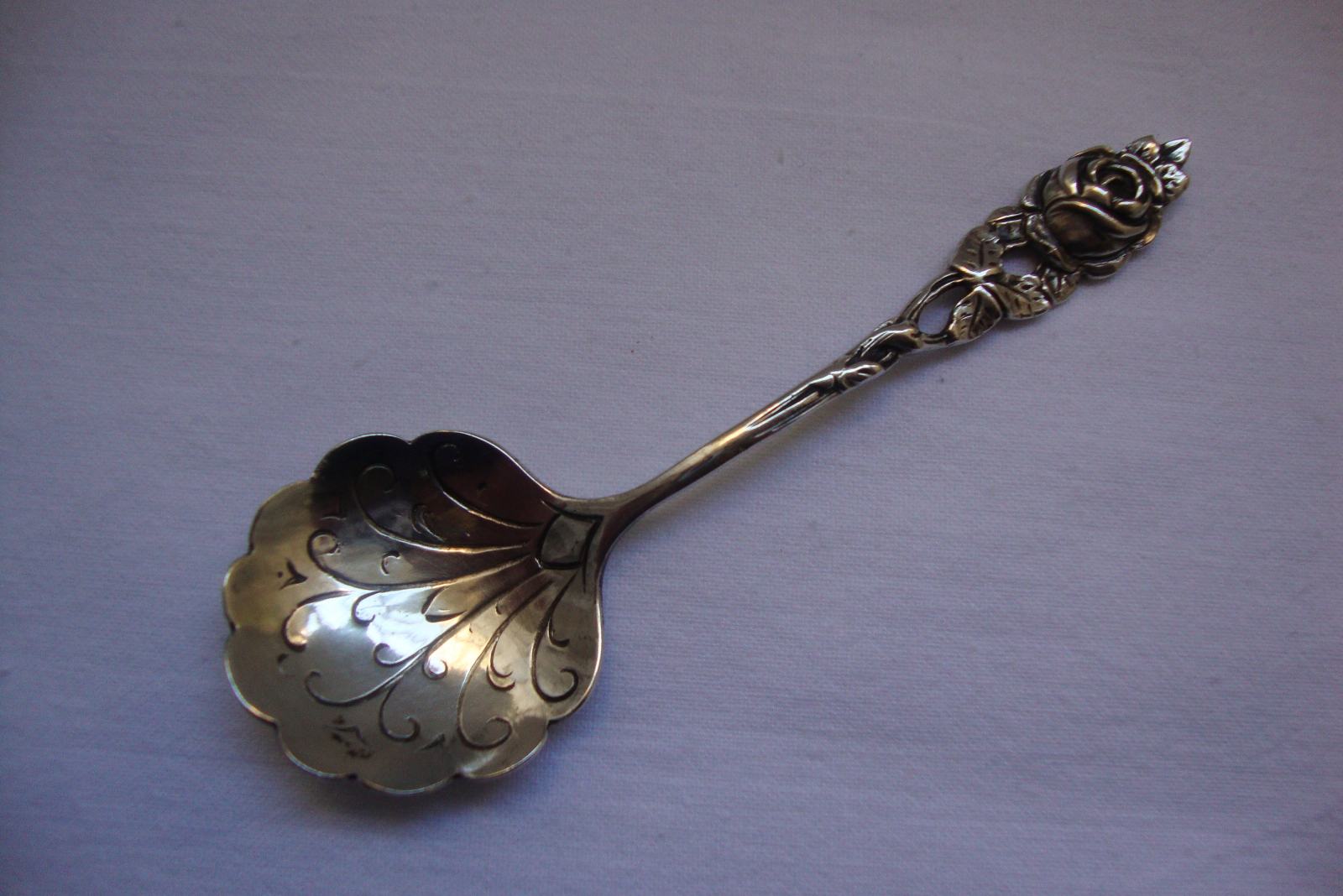 SREBRNA ŽLIČICA ZA ŠEČER NJEMAČKO SREBRO SECESIJA