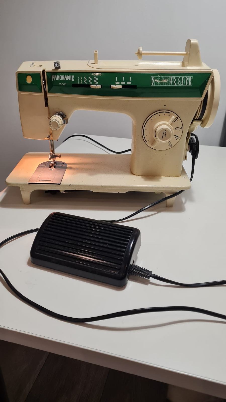 Singer Panoramic 588