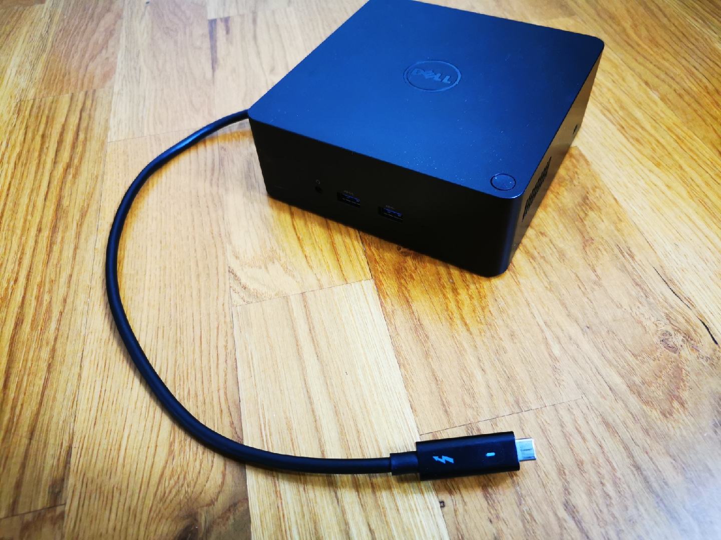 DELL Thunderbolt docking station (univerzalni), WD16, 130W PSU