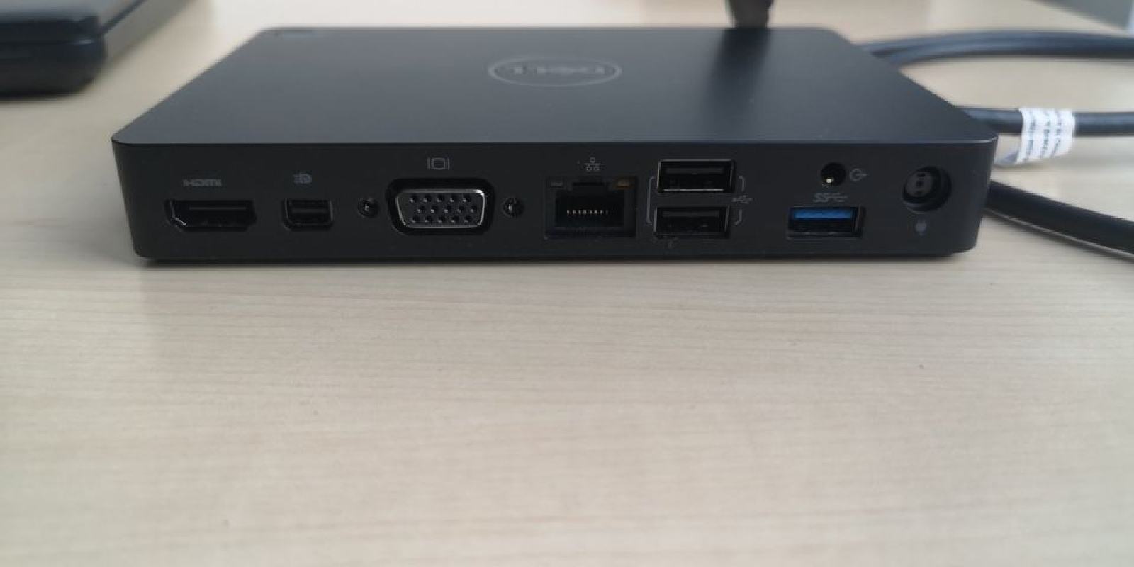 DELL WD15 dock sa 180W napajanjem