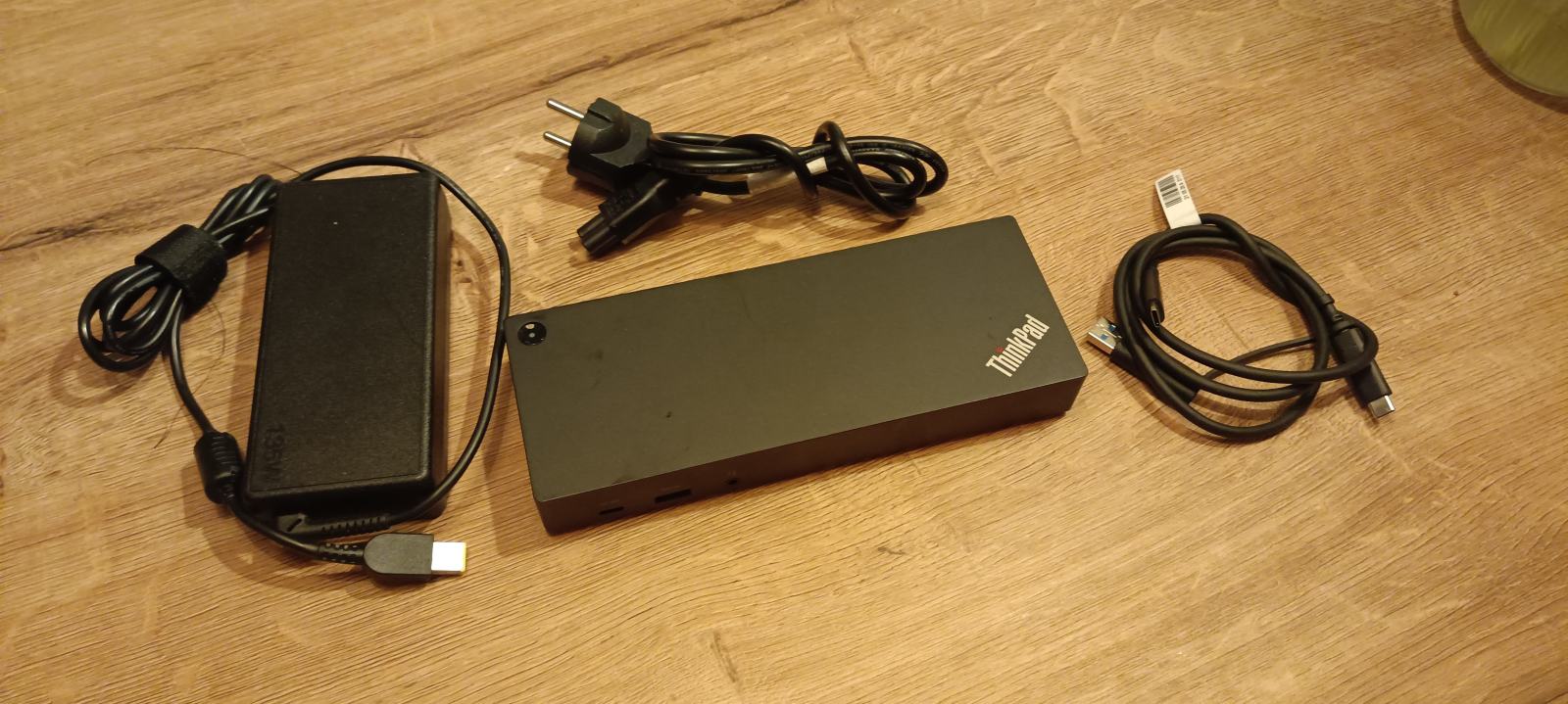 Lenovo ThinkPad Hybrid USB-C docking station