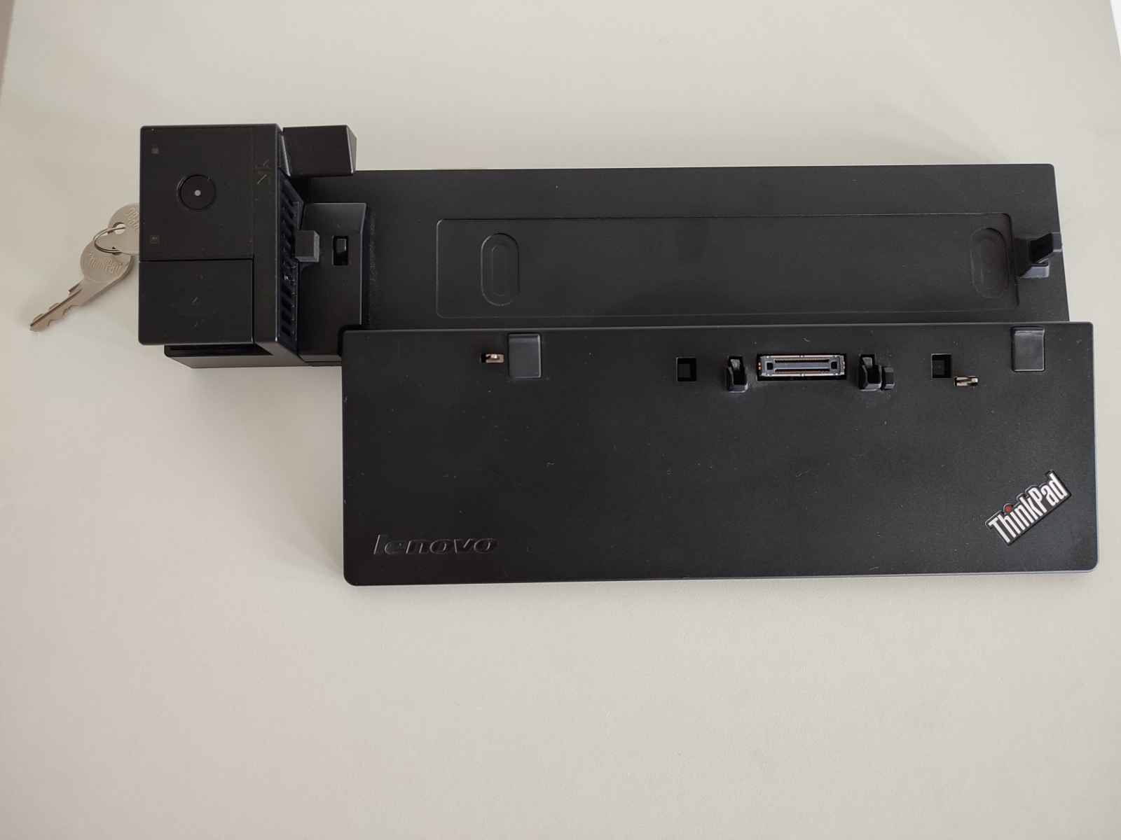 LENOVO THINKPAD ULTRA DOCK 40A2 90W