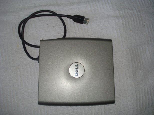 DELL --- D/BAY PD01S P0690 A01-----VANJSKA PRŽILICA