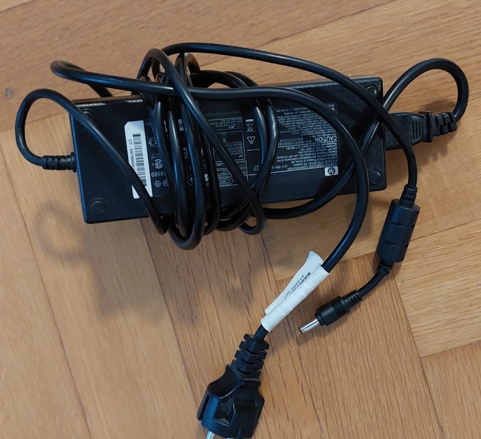 AC adapter HP original PPP016L