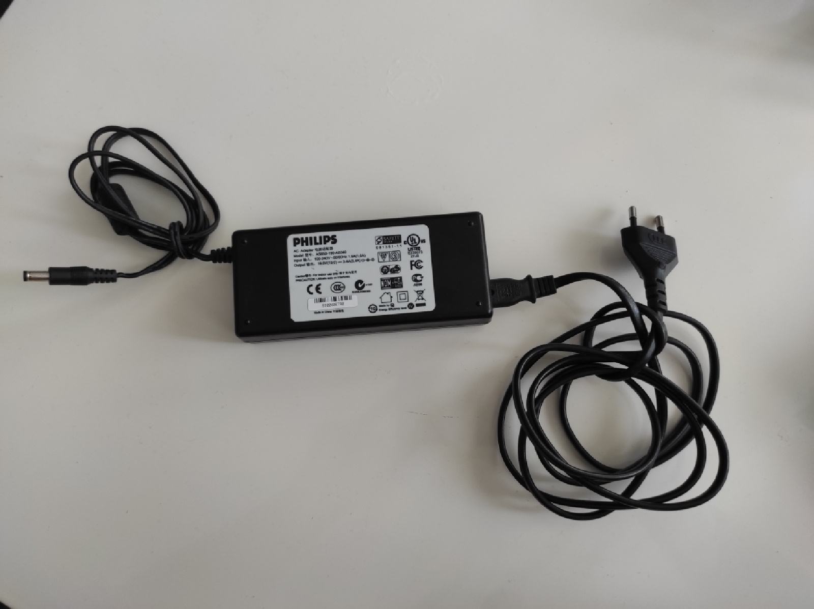 Adapter Philips 19V