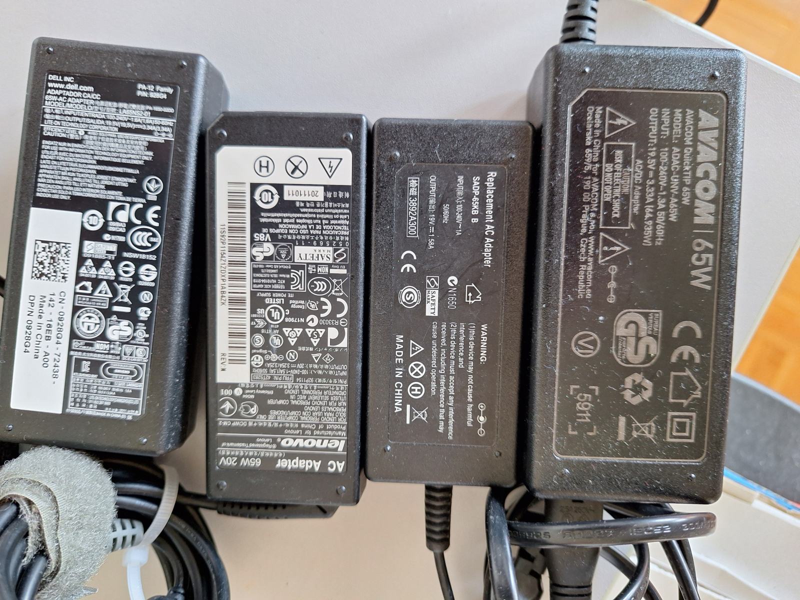 Ispravljači, adapteri (punjači) za laptope