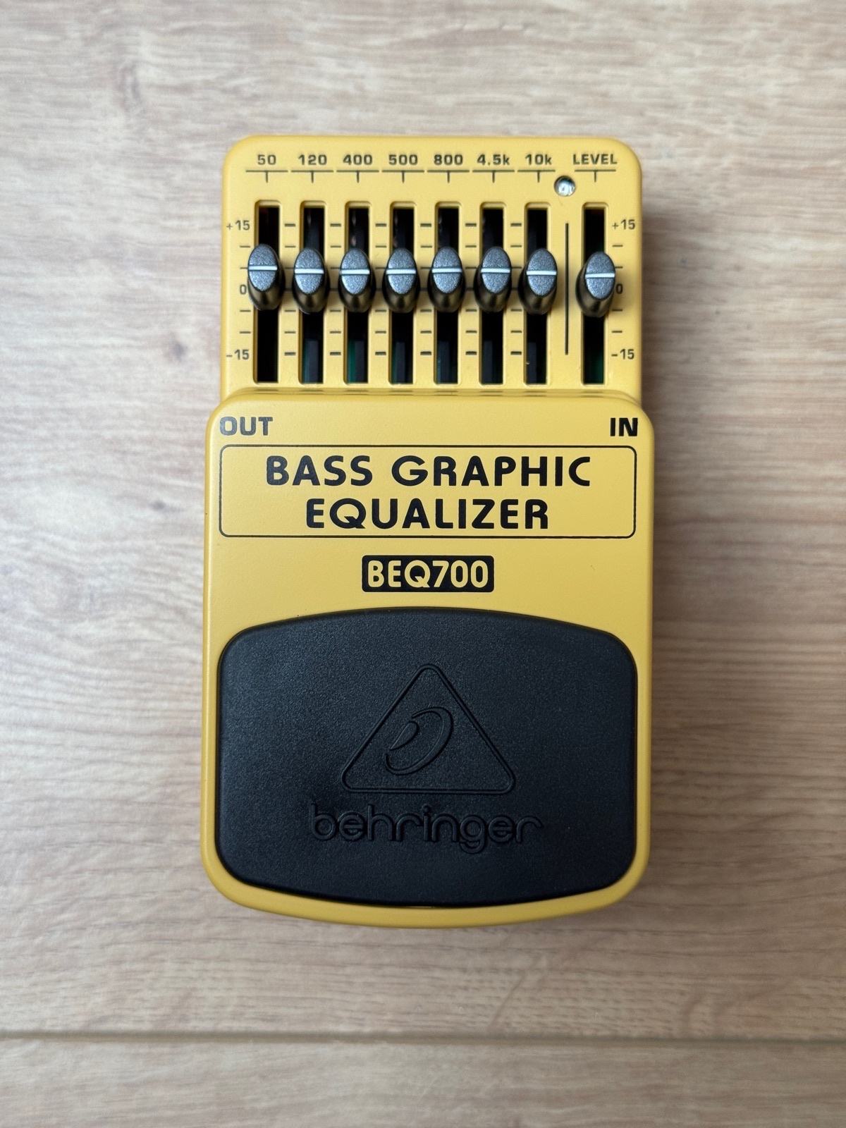 Behringer BEQ700 bass equqlizer