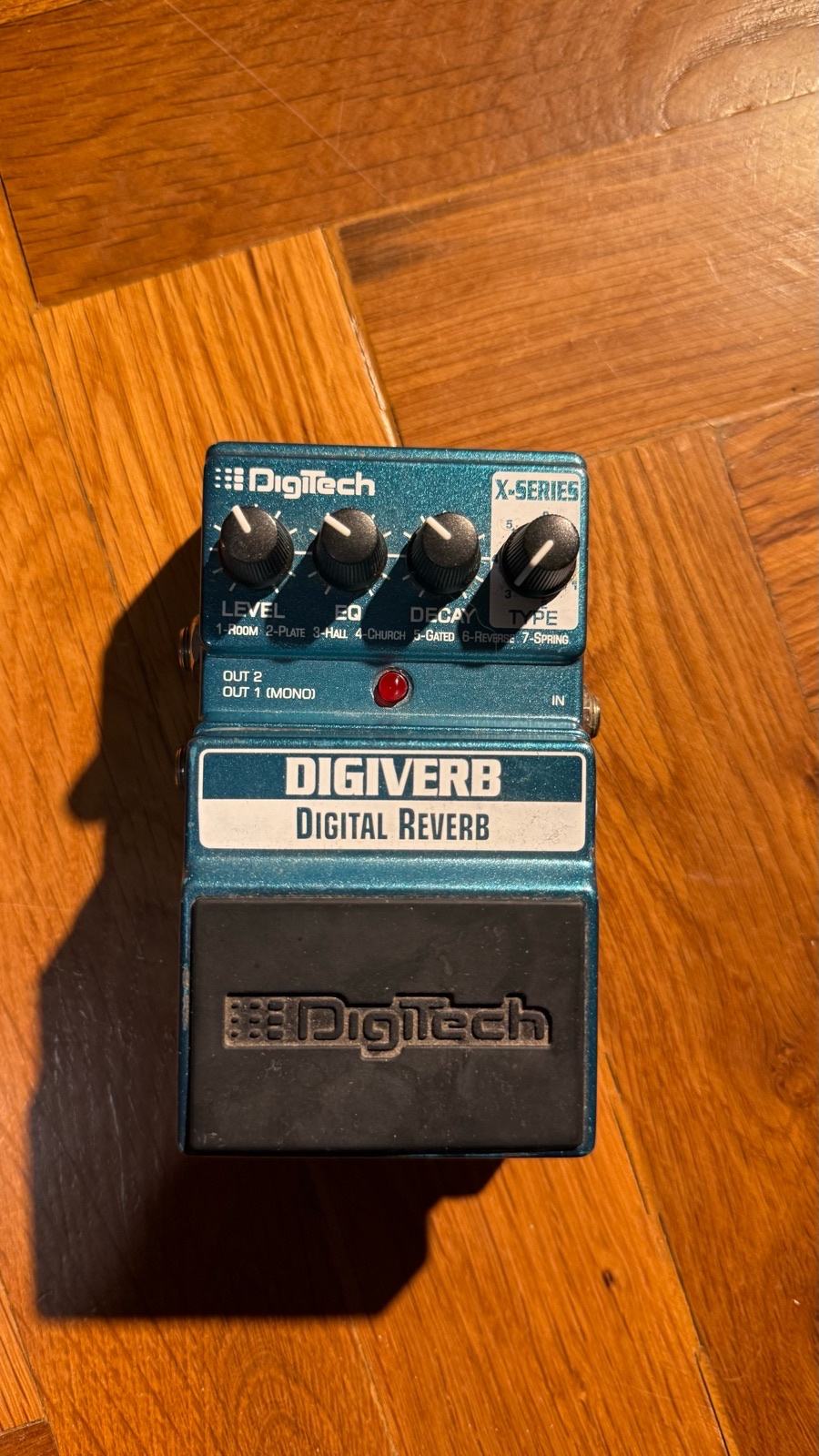 Digitech X-series digital reverb digiverb pedala