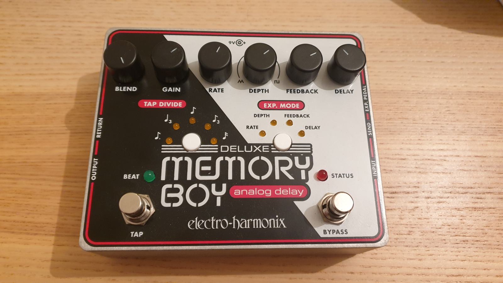 Electro Harmonix Deluxe Memory Boy analogni delay