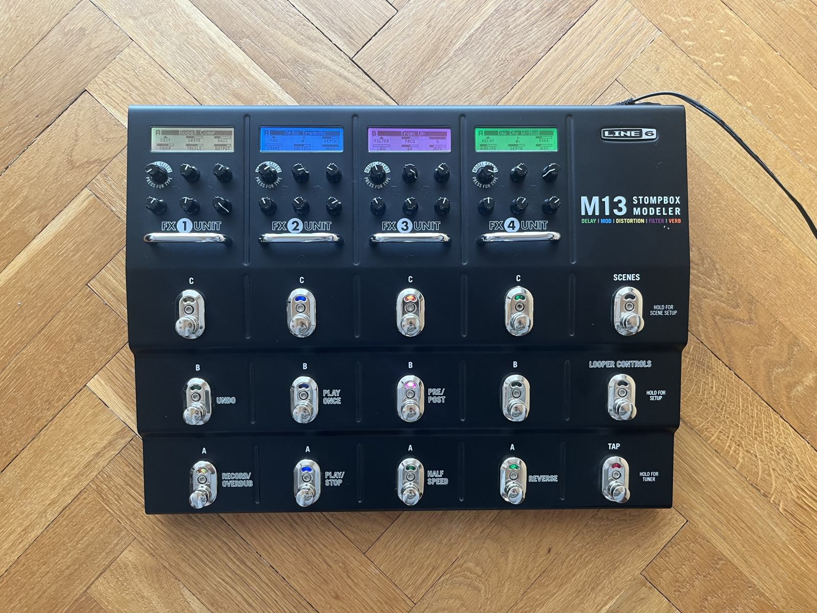 Line 6 M13 Stompbox Modeler gitarski multiefekt procesor