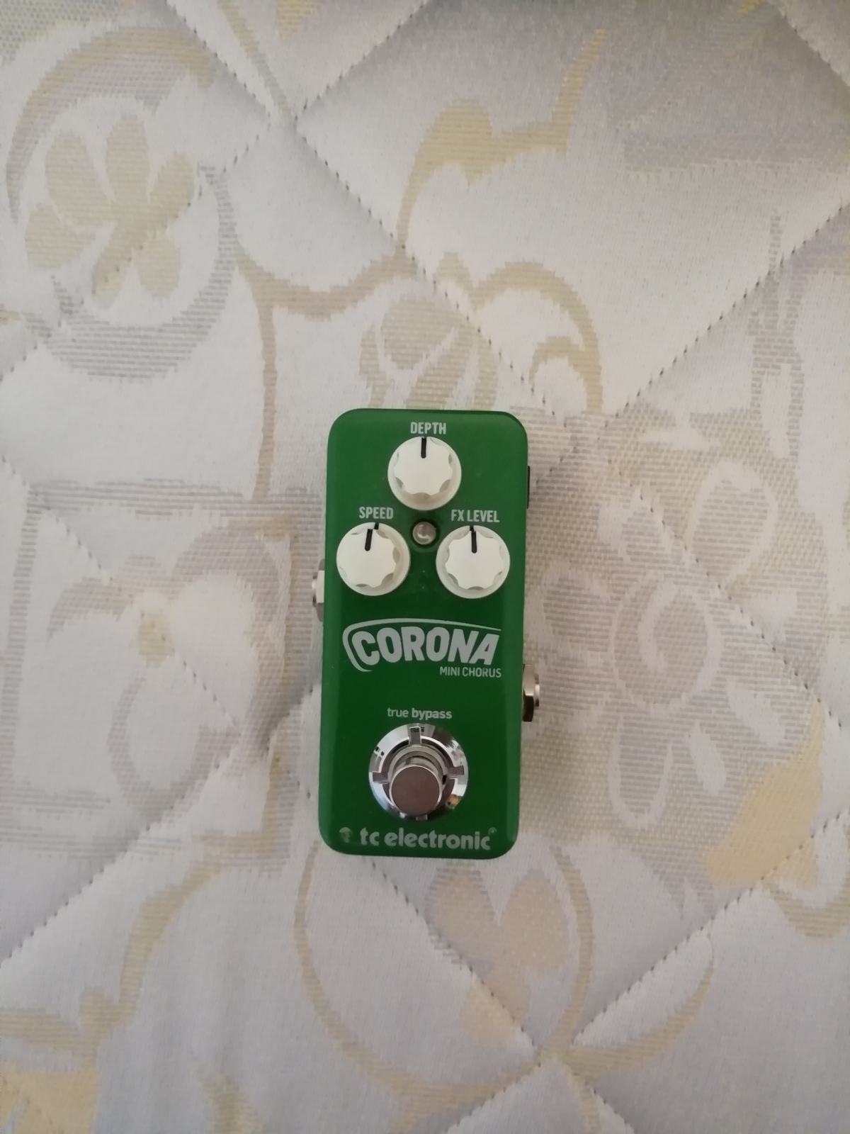Tc electronic corona mini chorus