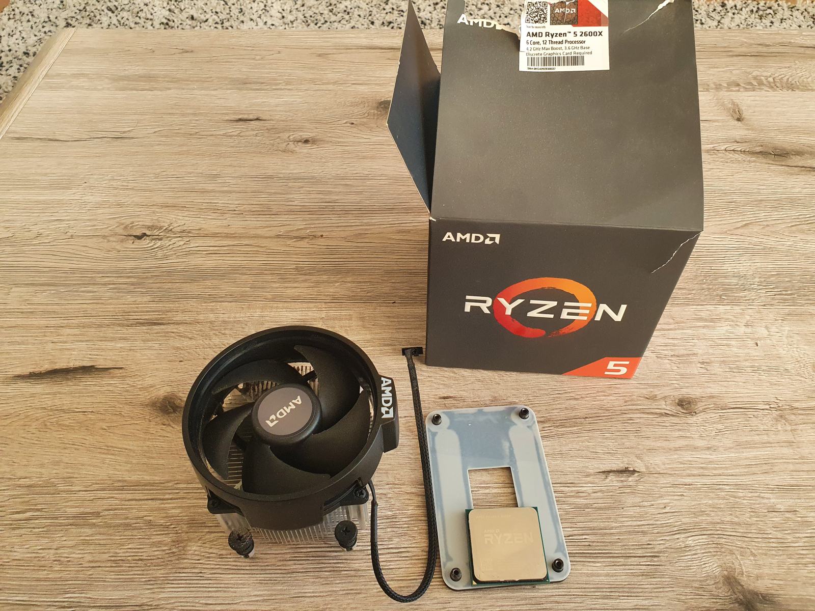 AMD Ryzen 2600x + wraith spire hladnjak