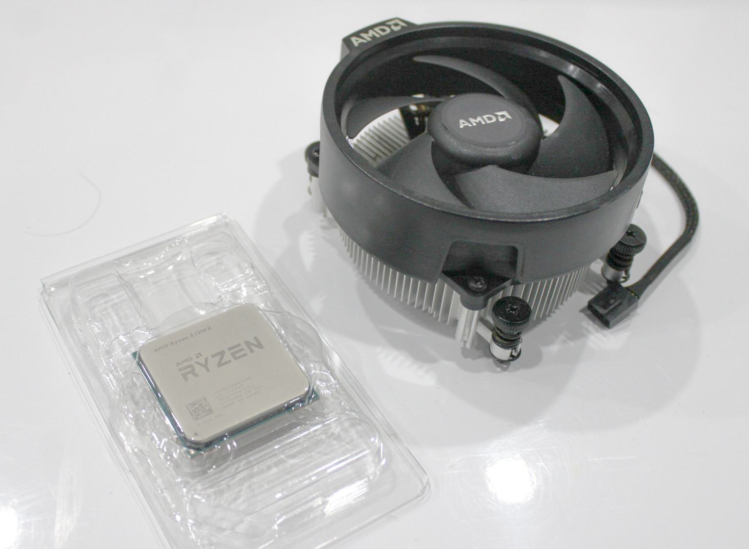 AMD Ryzen 3 1300X + Wraith Stealth Cooler