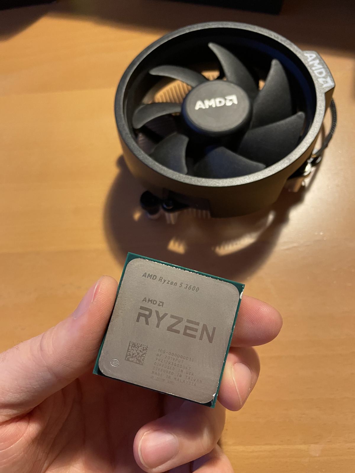 AMD Ryzen 5 3600 s Ryzen Wraith Stealth coolerom (AM4 socket)