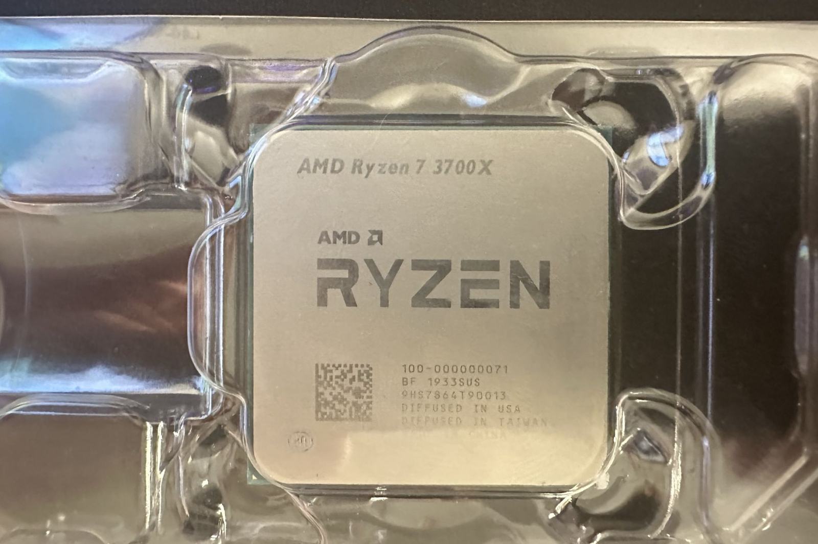 AMD Ryzen 7 3700x