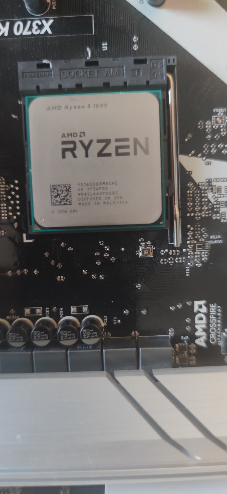 AMD Ryzen R5 1600