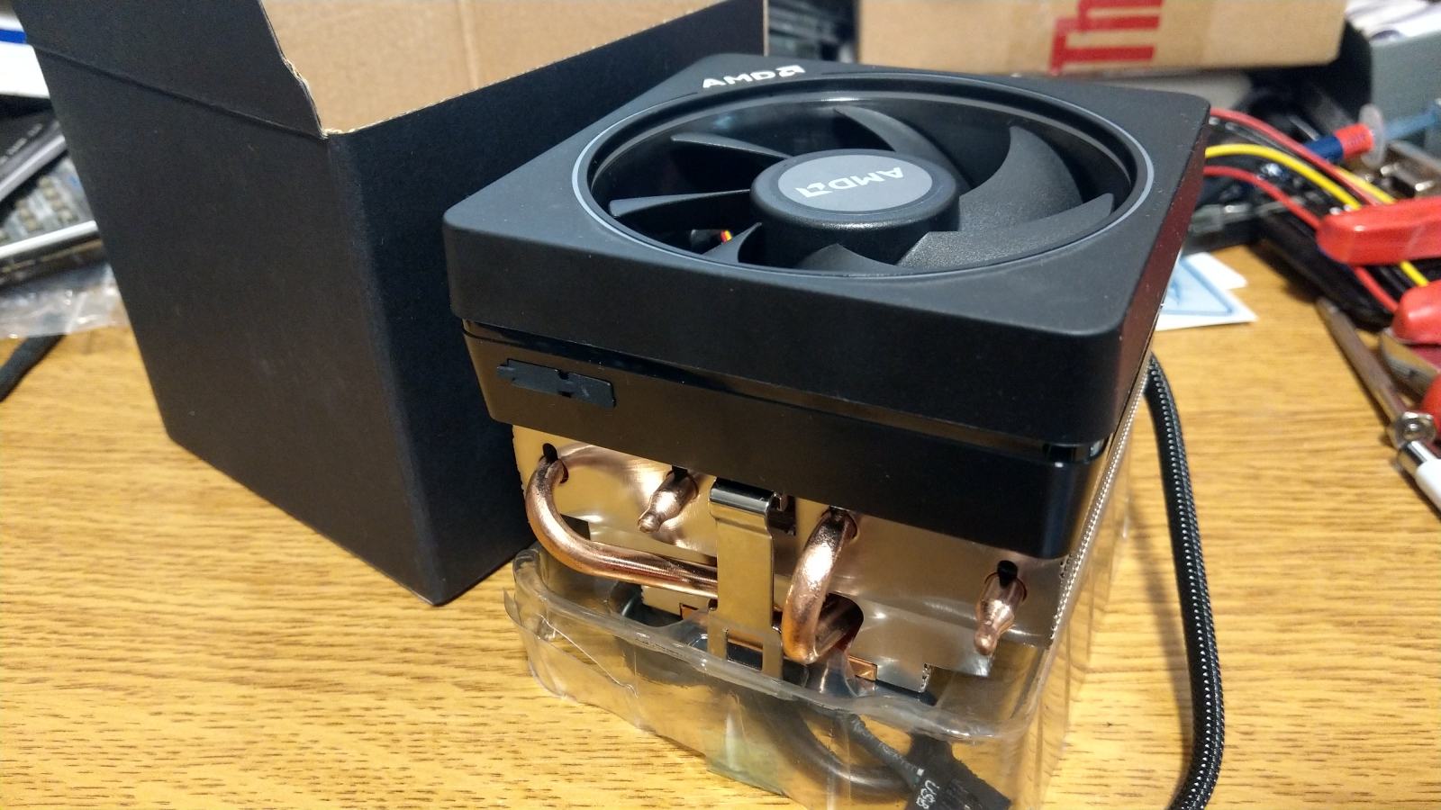 AMD Wraith Prism (RGB) AM4 cooler