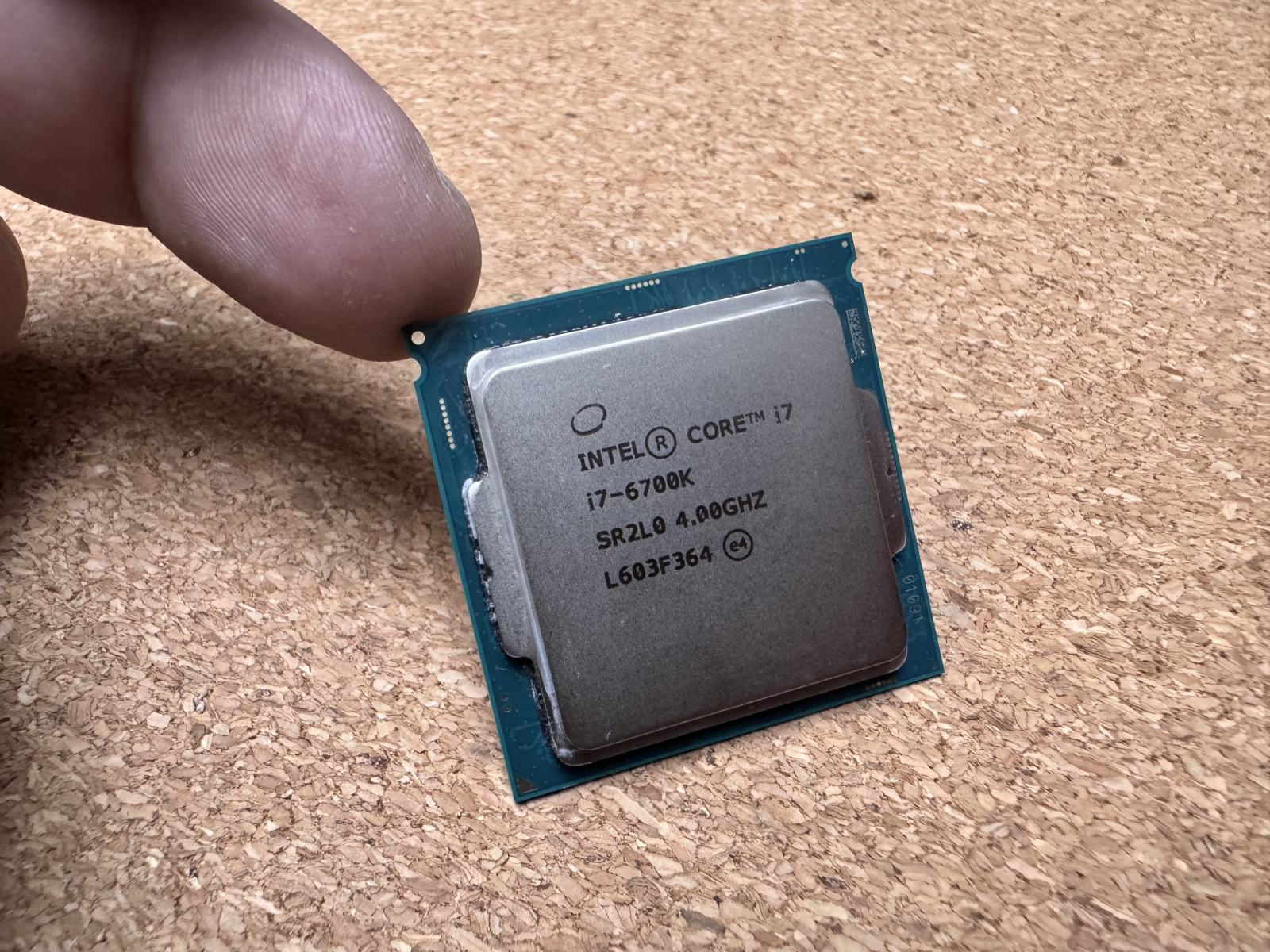 CPU Intel Core i7-6700K, 4.0 GHz, 4-core/8-thread + cooler Scythe GKC3