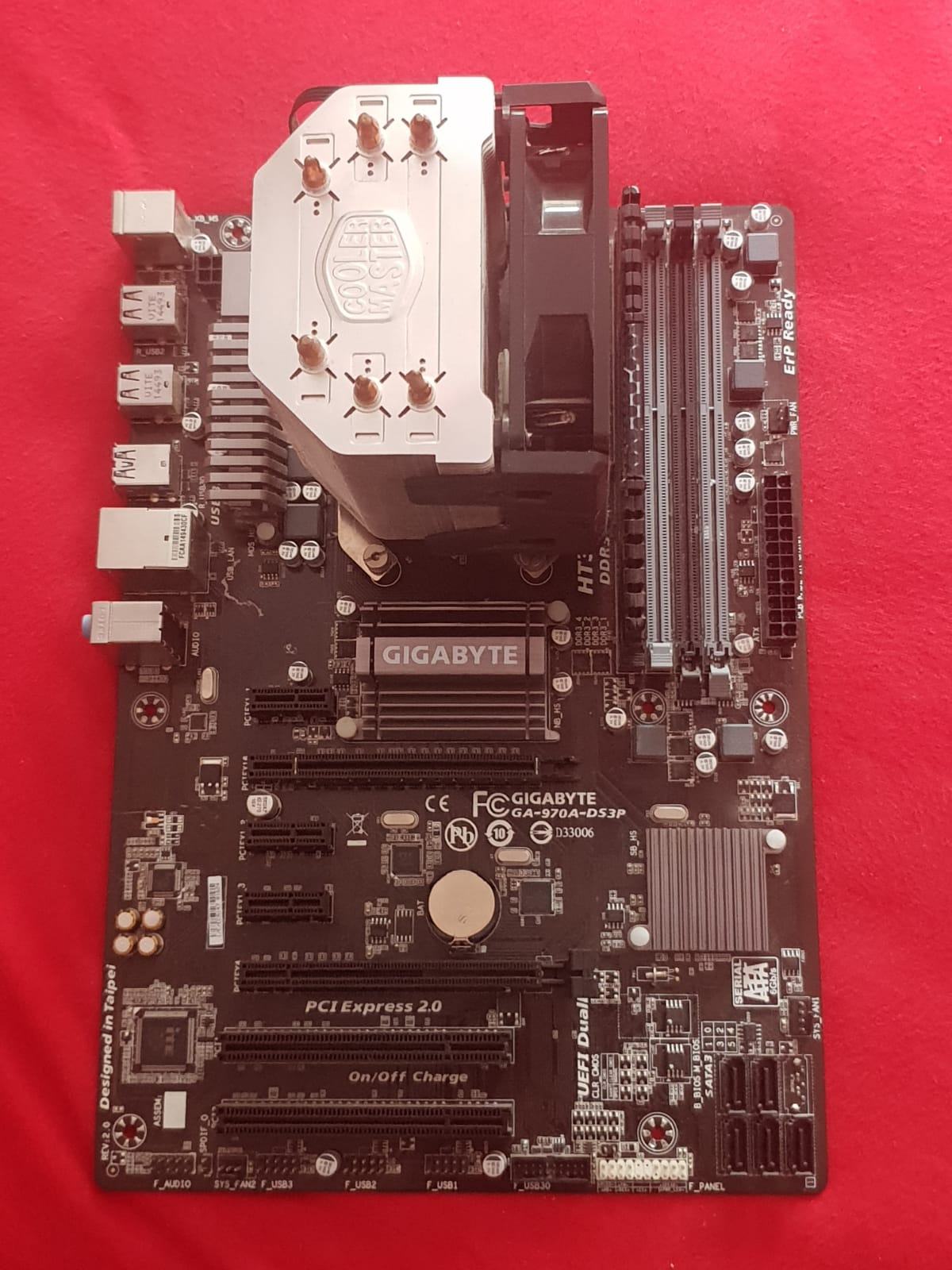 PRILIKA Gigabyte 970 + FX8320 + CoolerM.CPU Fan + Vengeance 8gb DDR3