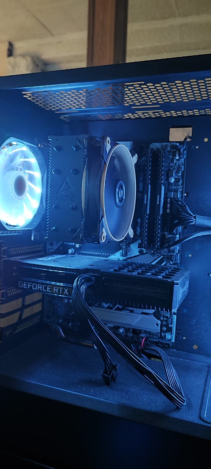 i3 10100 + B460 + 16GB DDR4 + cooler + 500GB SSD (Zamjena za jače)